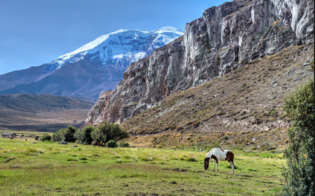 Camping- San Juan Cliff - Visit Ecuador 360