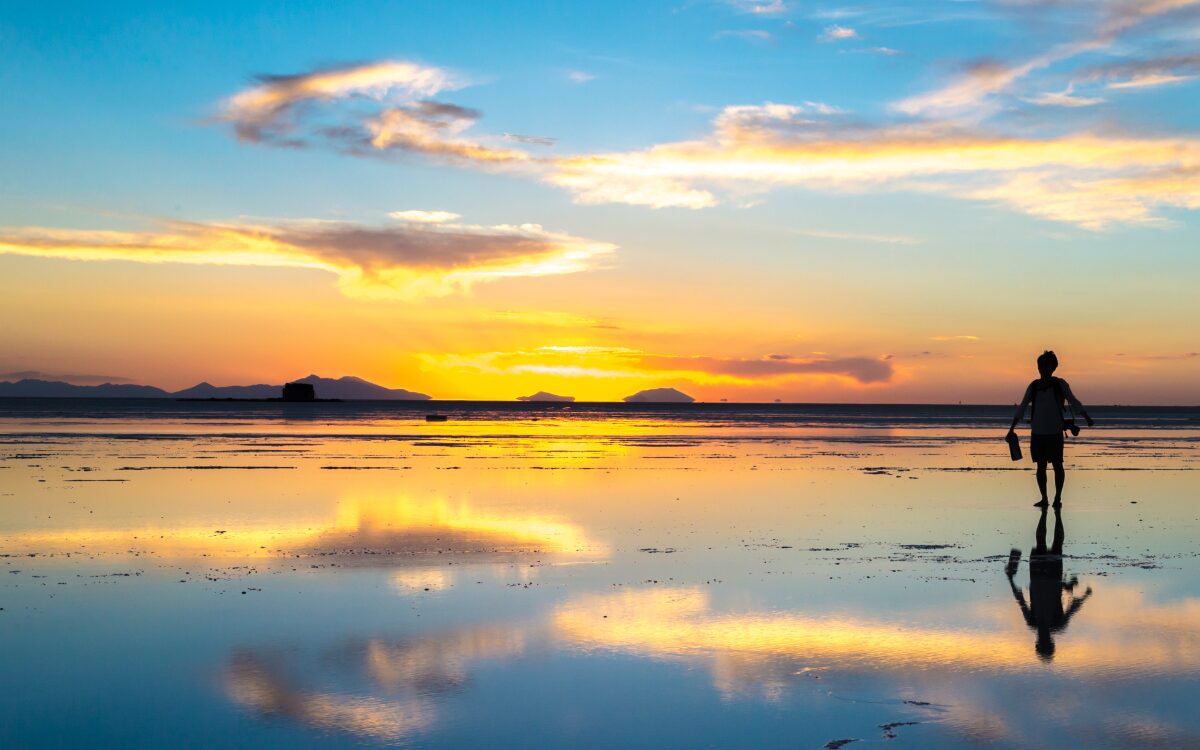 Among Peaks and Salt Flats: La Paz & Uyuni 6D/5N-Bolivia - Visit ...